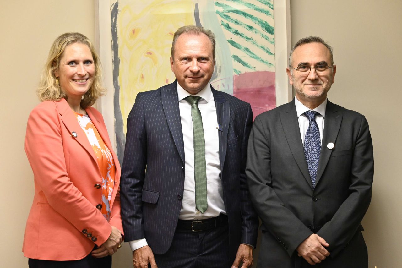 Gilles Roth a assisté aux réunions de printemps du Fonds monétaire ...